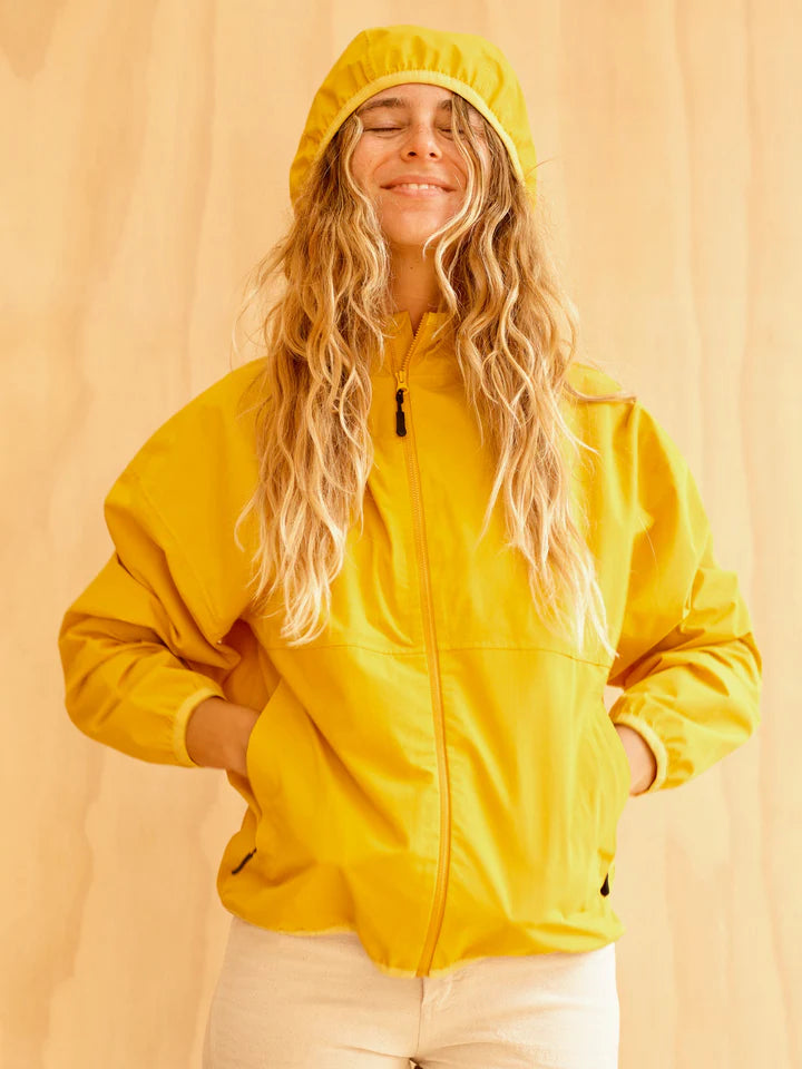 Mollusk Cloud Forest Rain Jacket – basecamp board and bike